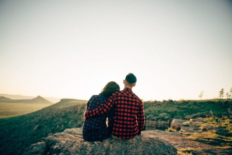 13 Amazing Tips On How To Make Someone Fall In Love With You