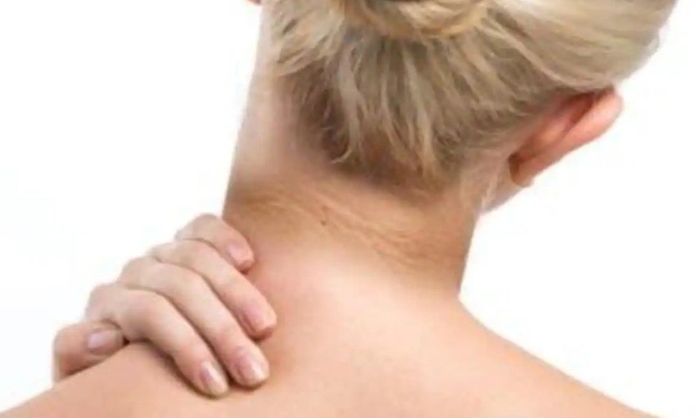 7 Effective Home Remedies To Get Rid Of Dark Neck