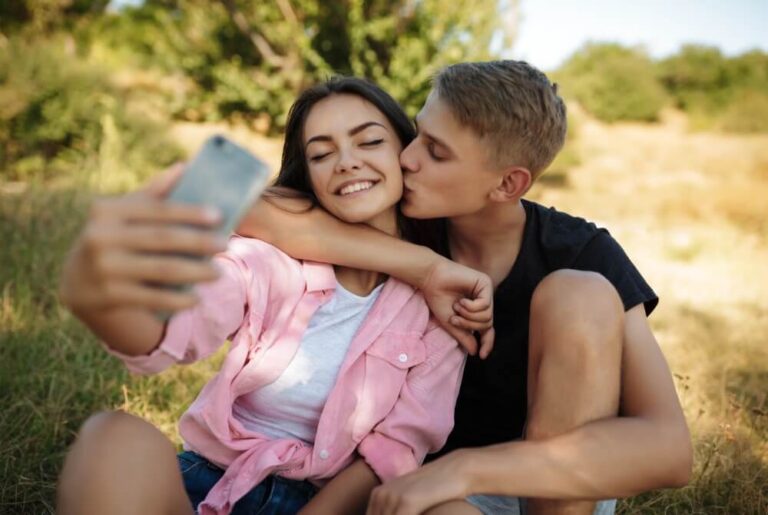 How To End A Friendship? Reasons Why You Should End Your Friendship